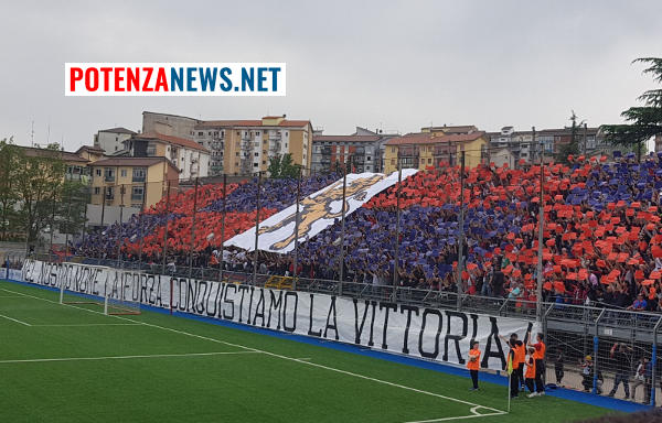 POTENZA: UNA SETTIMANA FA ERAVAMO QUI, A FESTEGGIARE LA PROMOZIONE IN ...